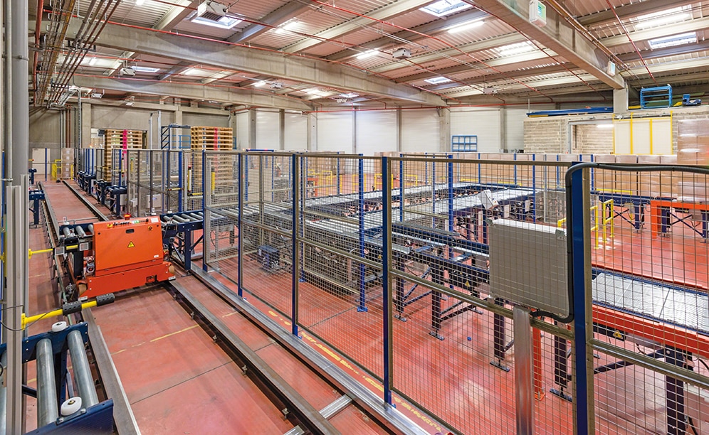 Case study magazzino automatico UNITED CAPS (Lussemburgo) con Pallet ...